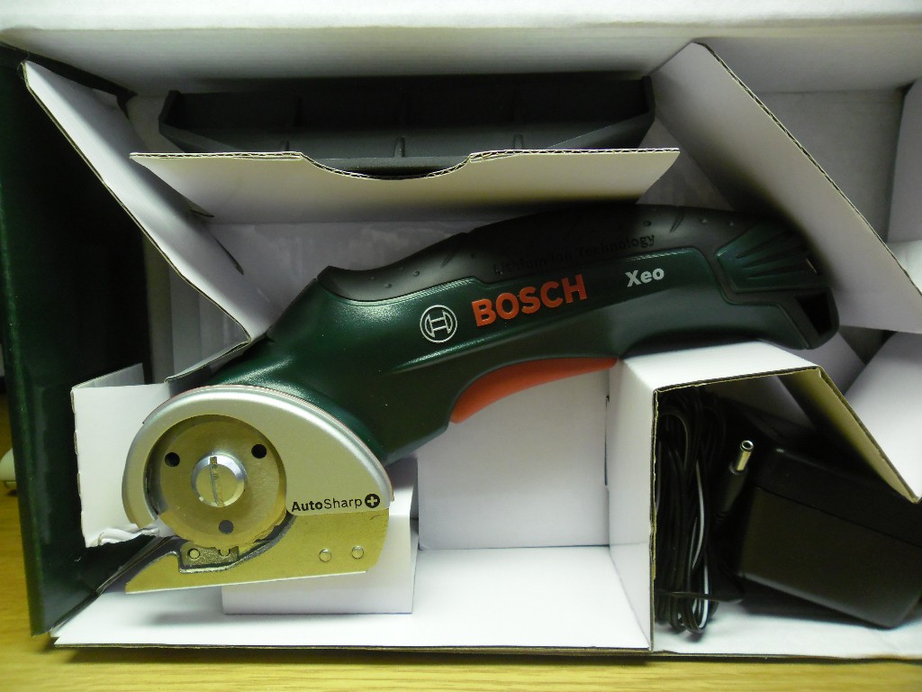 BOSCH Akku Universalschneider Xeo neu in Geroldsgrün | Handwerk ...