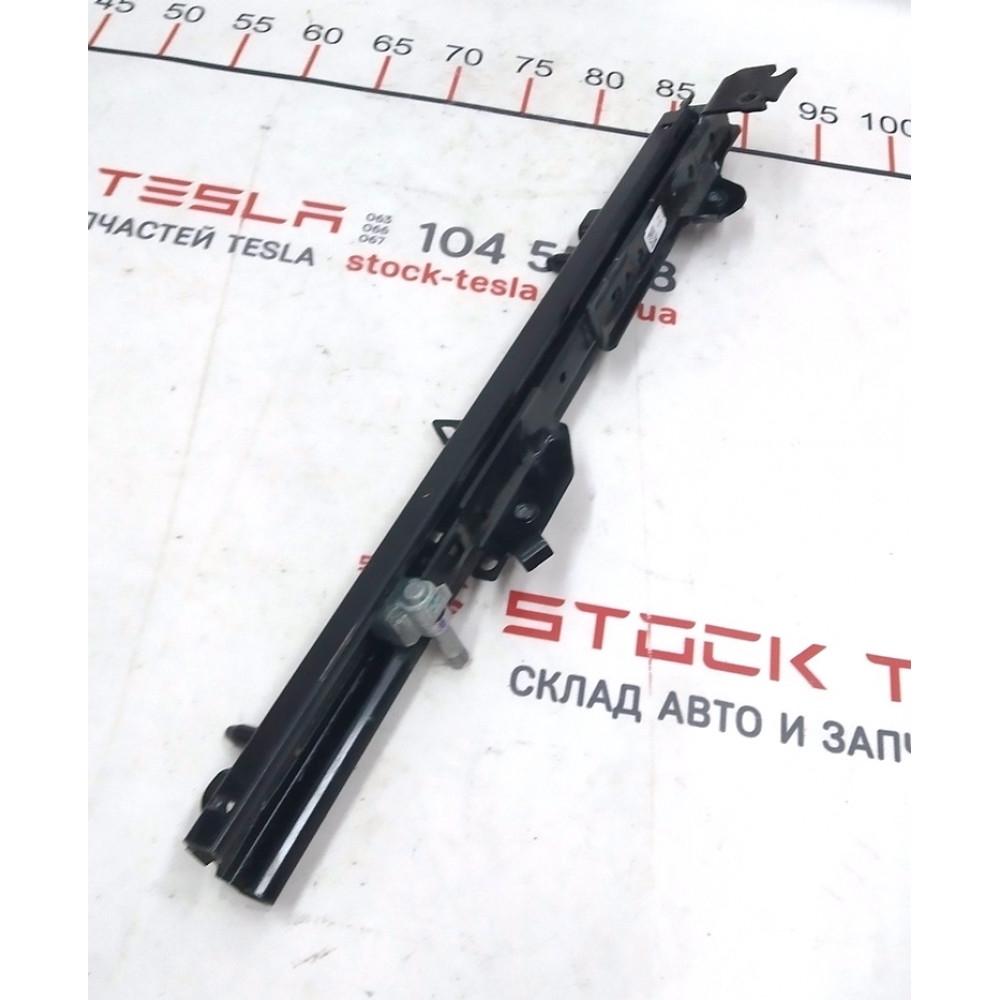 1101682 99 Tesla Modell Fahrer Beifahrersitz rechts 1107103 00 in Kiew ...
