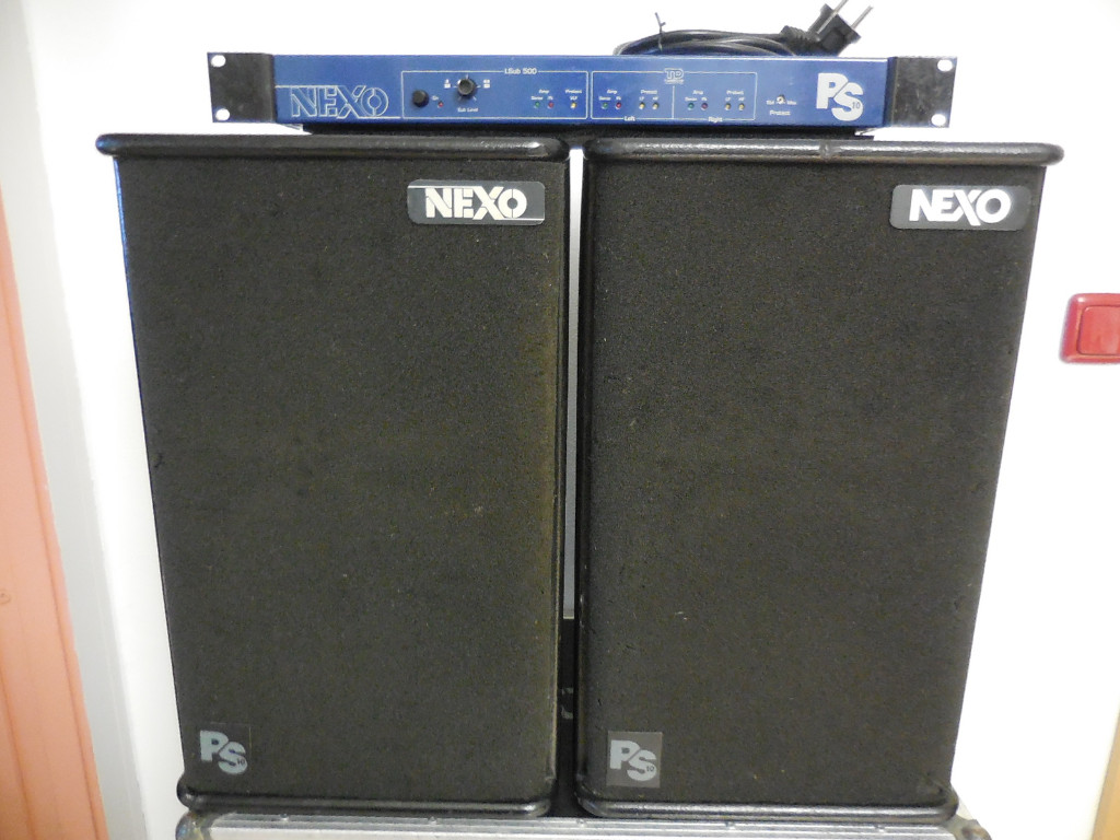 NEXO PS 10 SET PS10 TD Controller Haubencase mit Blue Wheels Amping in ...